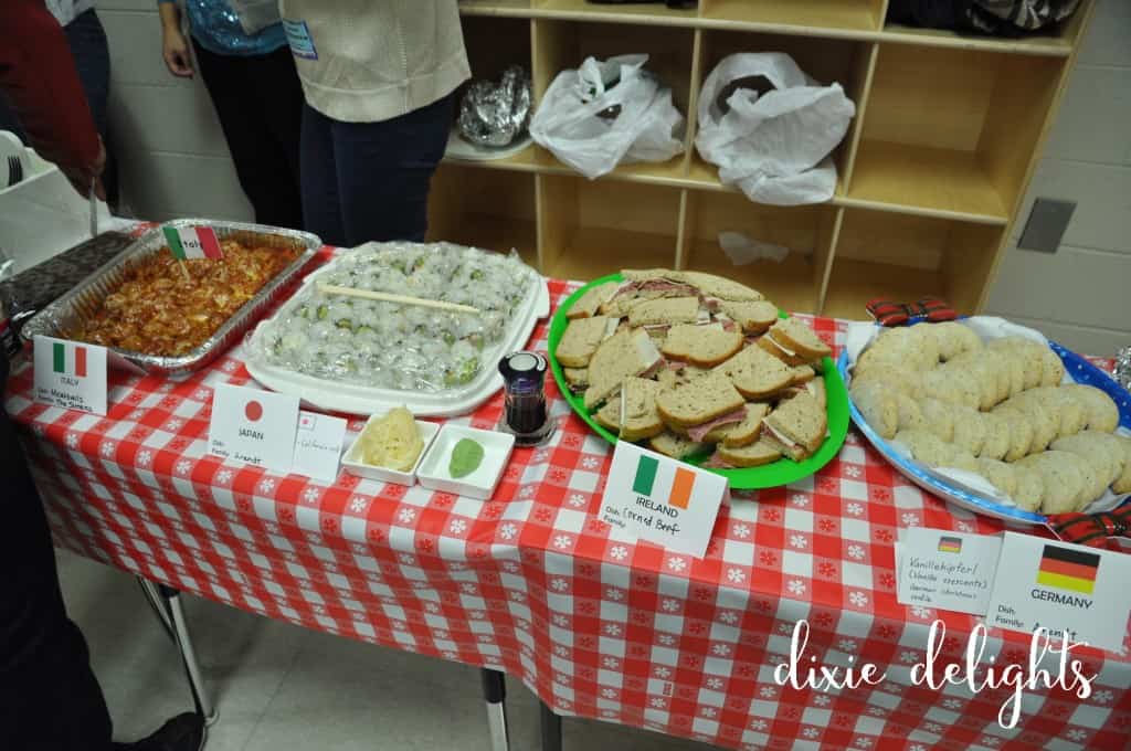 International Potluck Feast {Free Printable} – Dixie Delights