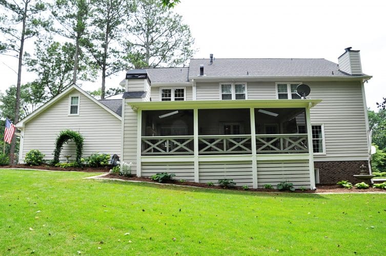 The Delightful Home {Southern Screened Porch} – Dixie Delights