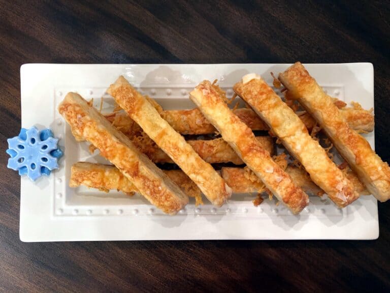 Easy Entertaining {Mustard & Gruyere Batons} – Dixie Delights