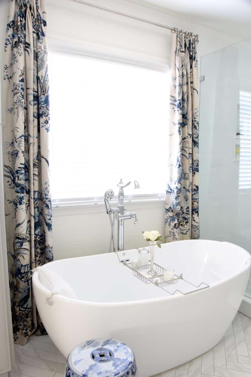 The Delightful Home {Master Bathroom} – Dixie Delights