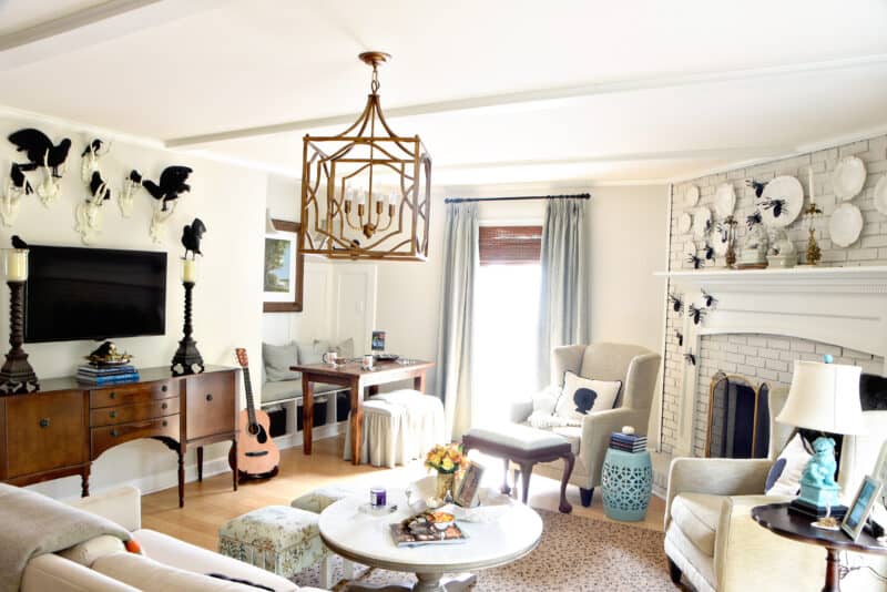 Haunted Halloween Home Tour {Den} – Dixie Delights