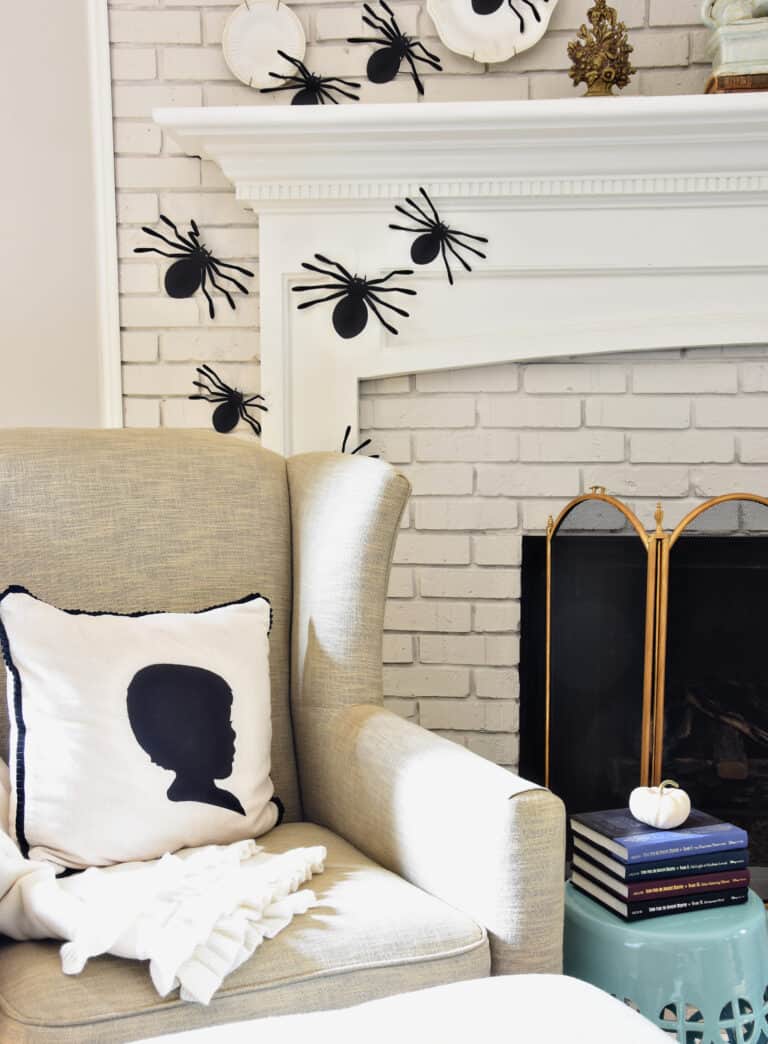 Haunted Halloween Home Tour {Den} – Dixie Delights