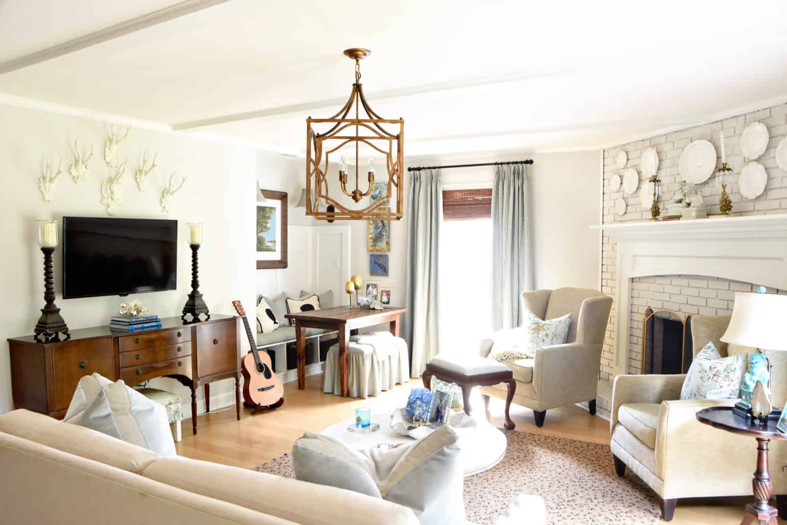 The Delightful Home {Den} – Dixie Delights