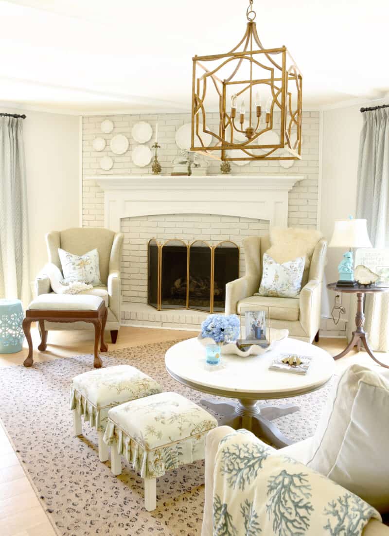 The Delightful Home {Den} – Dixie Delights