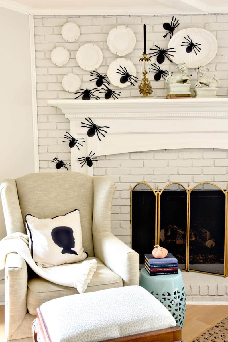 Haunted Halloween Home Tour 2020 {Den} – Dixie Delights