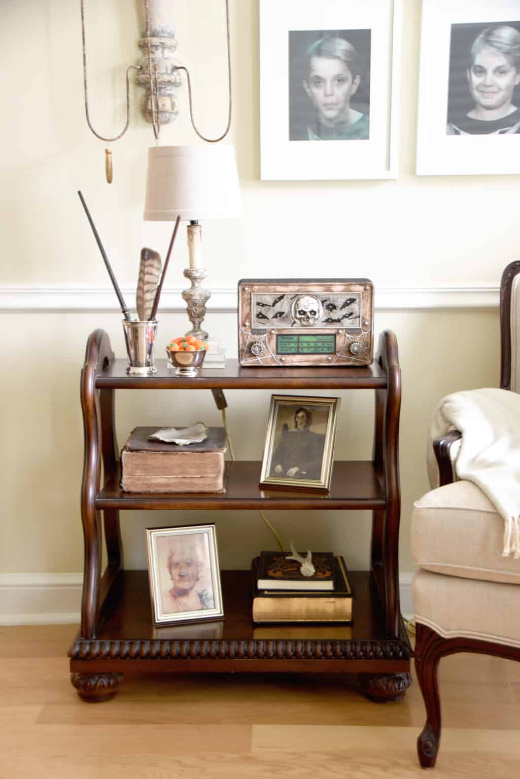 Haunted Halloween Home Tour 2020 {Living Room} – Dixie Delights