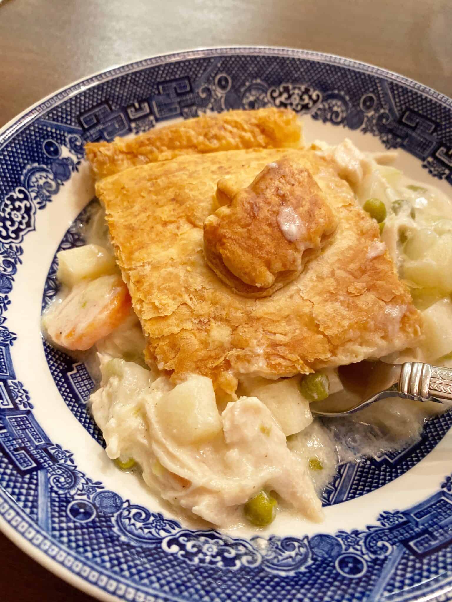 Sunday Supper {Chicken Pot Pie} – Dixie Delights