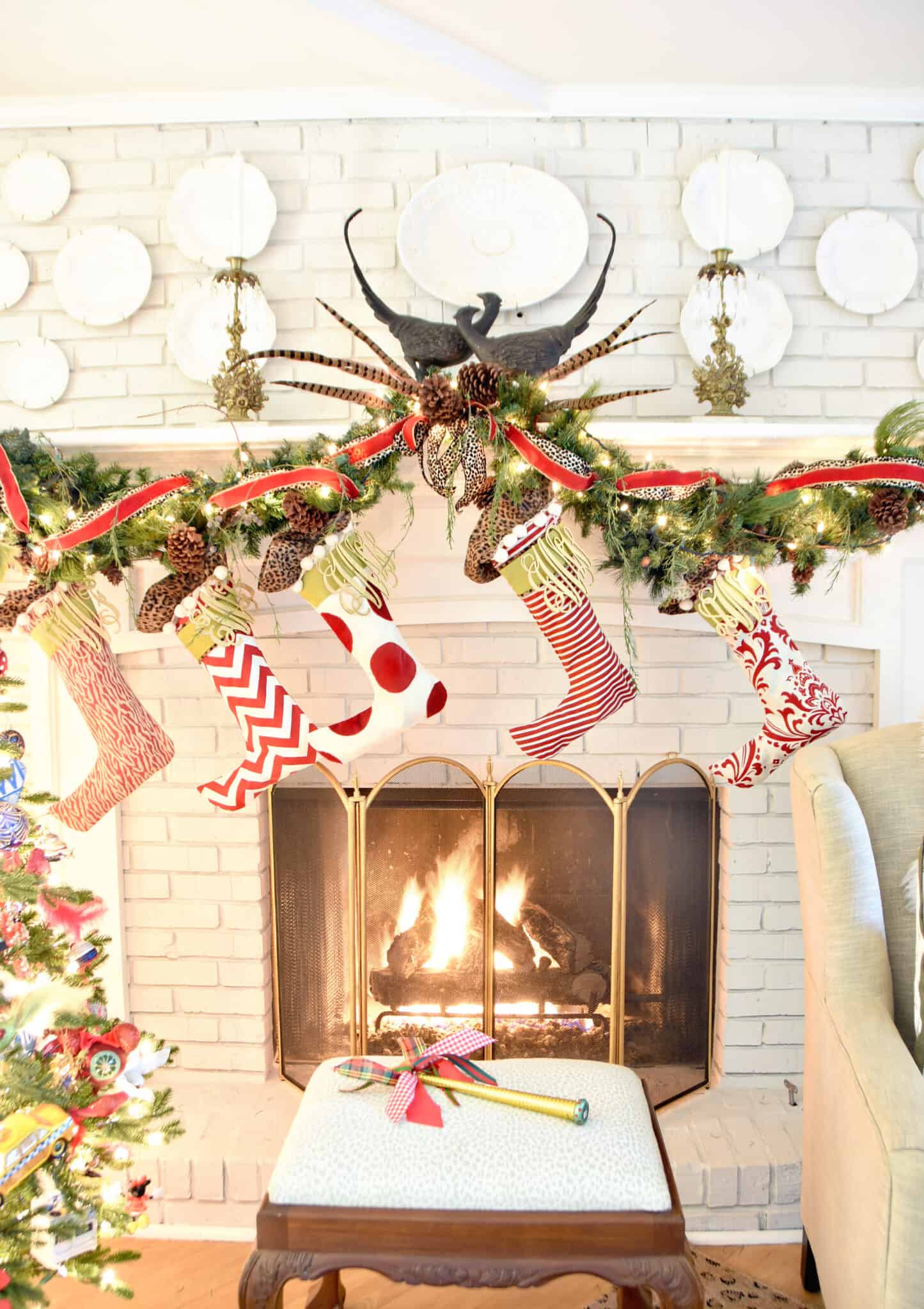 Classic Christmas Home Tour 2020 {Den + Powder Room} – Dixie Delights