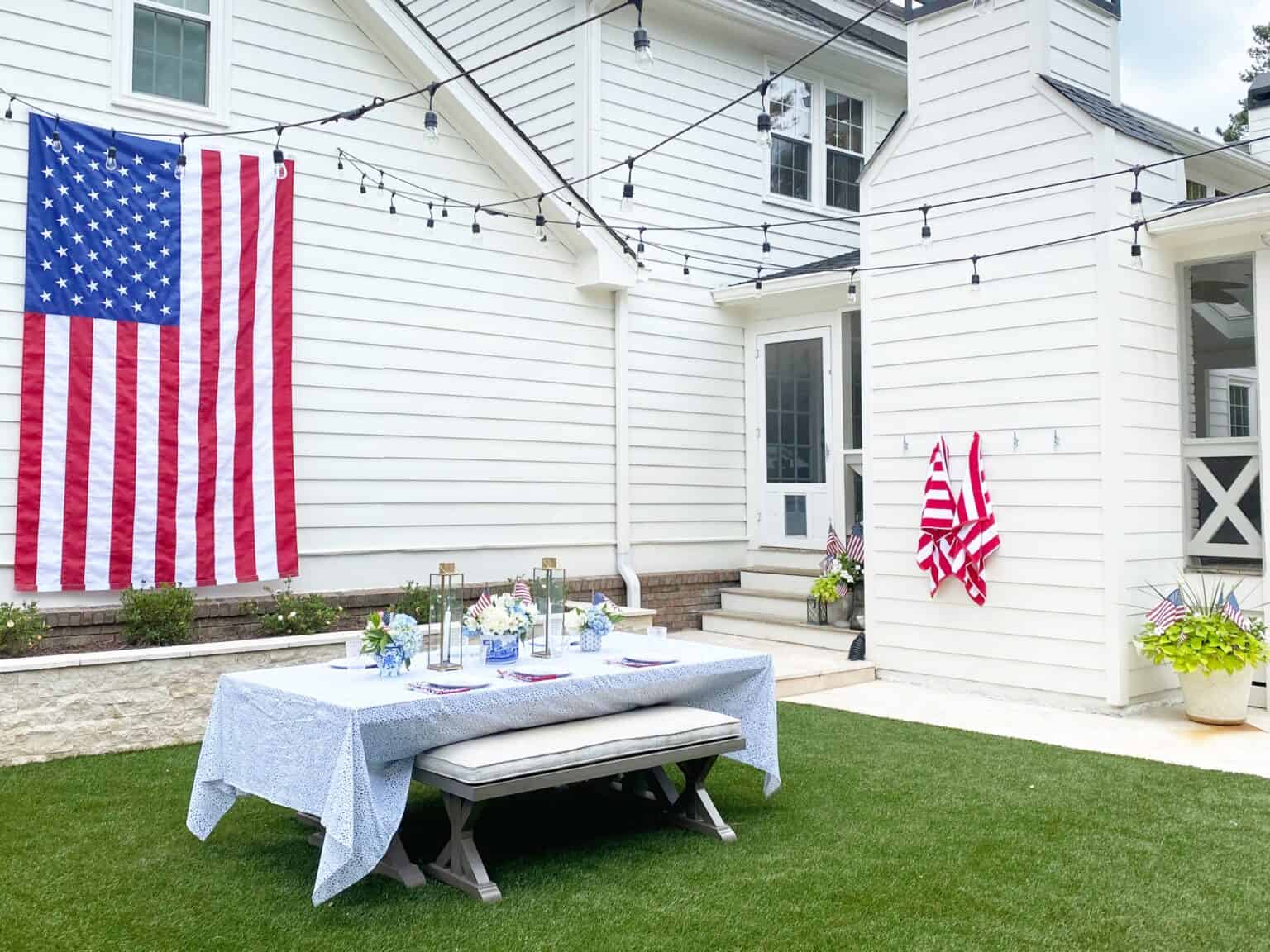 Al Fresco Patriotic Dinner Table – Dixie Delights