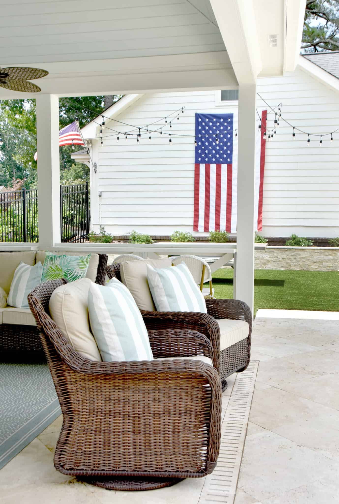 The Delightful Home {Pool, Cabana & Courtyard Tour} – Dixie Delights