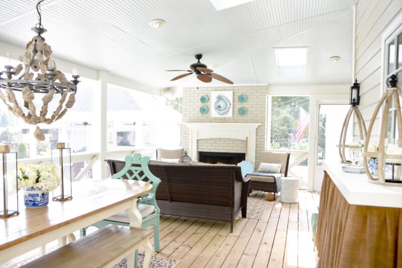 The Delightful Home {Southern Screened Porch} – Dixie Delights