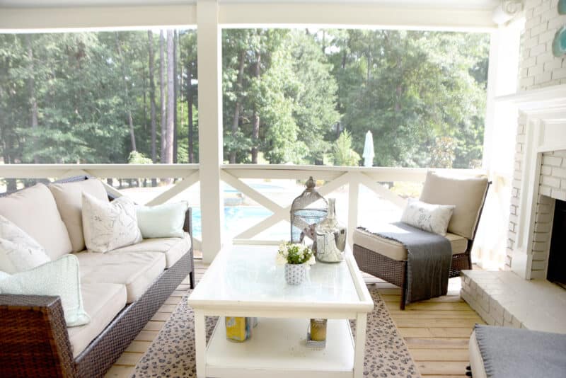The Delightful Home {Southern Screened Porch} – Dixie Delights