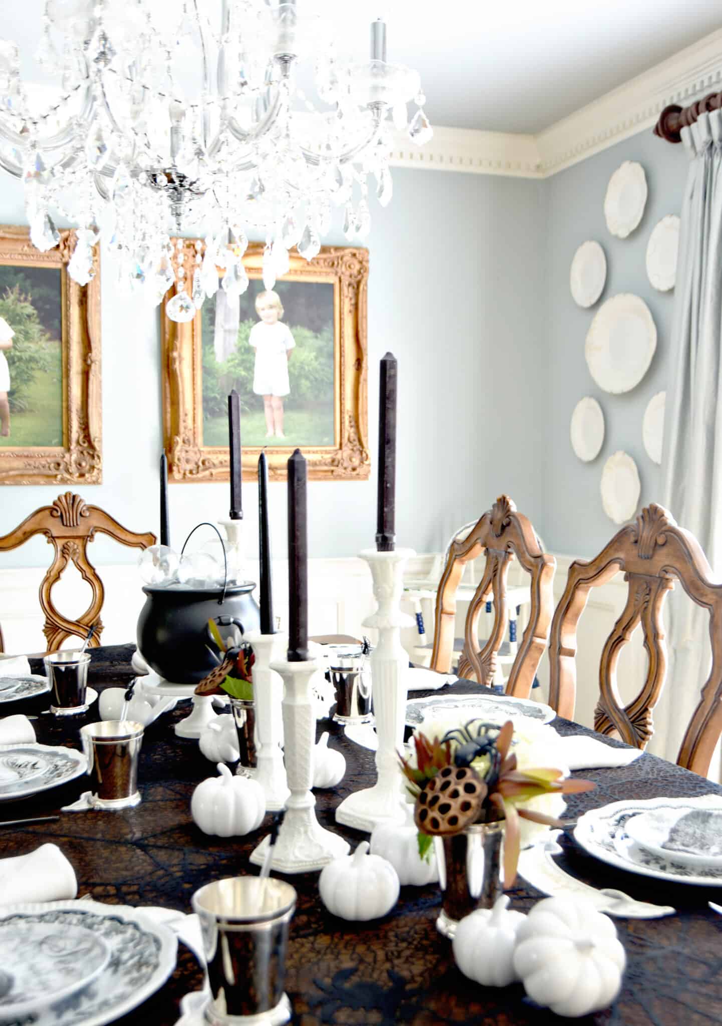 Haunted Halloween Home Tour 2021 {Dining Room} – Dixie Delights