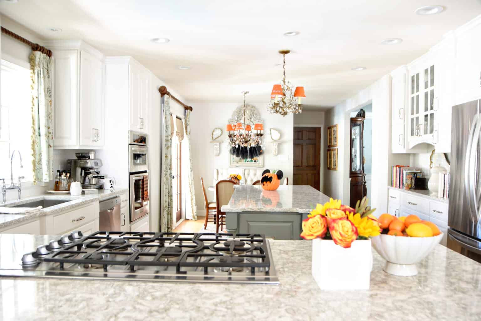 Haunted Halloween Home Tour 2021 {Kitchen} – Dixie Delights