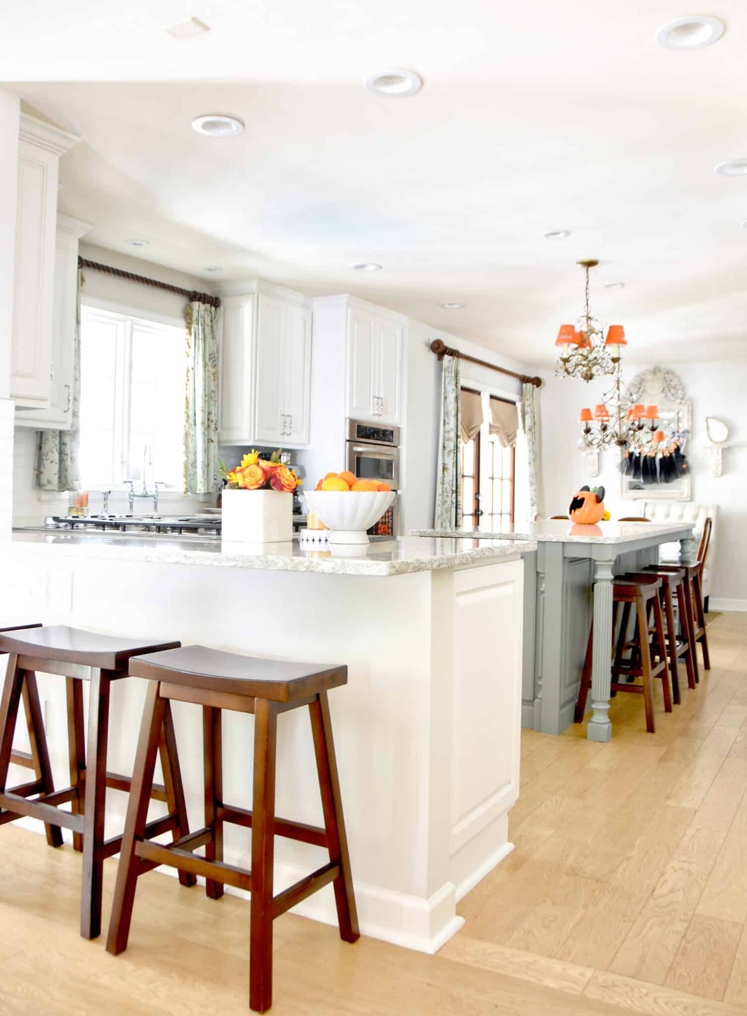 Haunted Halloween Home Tour 2021 {Kitchen} – Dixie Delights