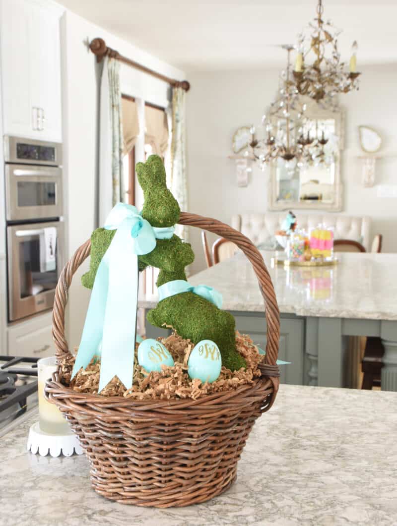 Celebrating Easter {A Few Kitchen Touches} – Dixie Delights