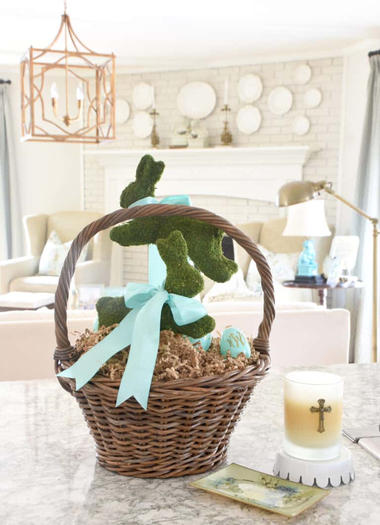 Celebrating Easter {A Few Kitchen Touches} – Dixie Delights