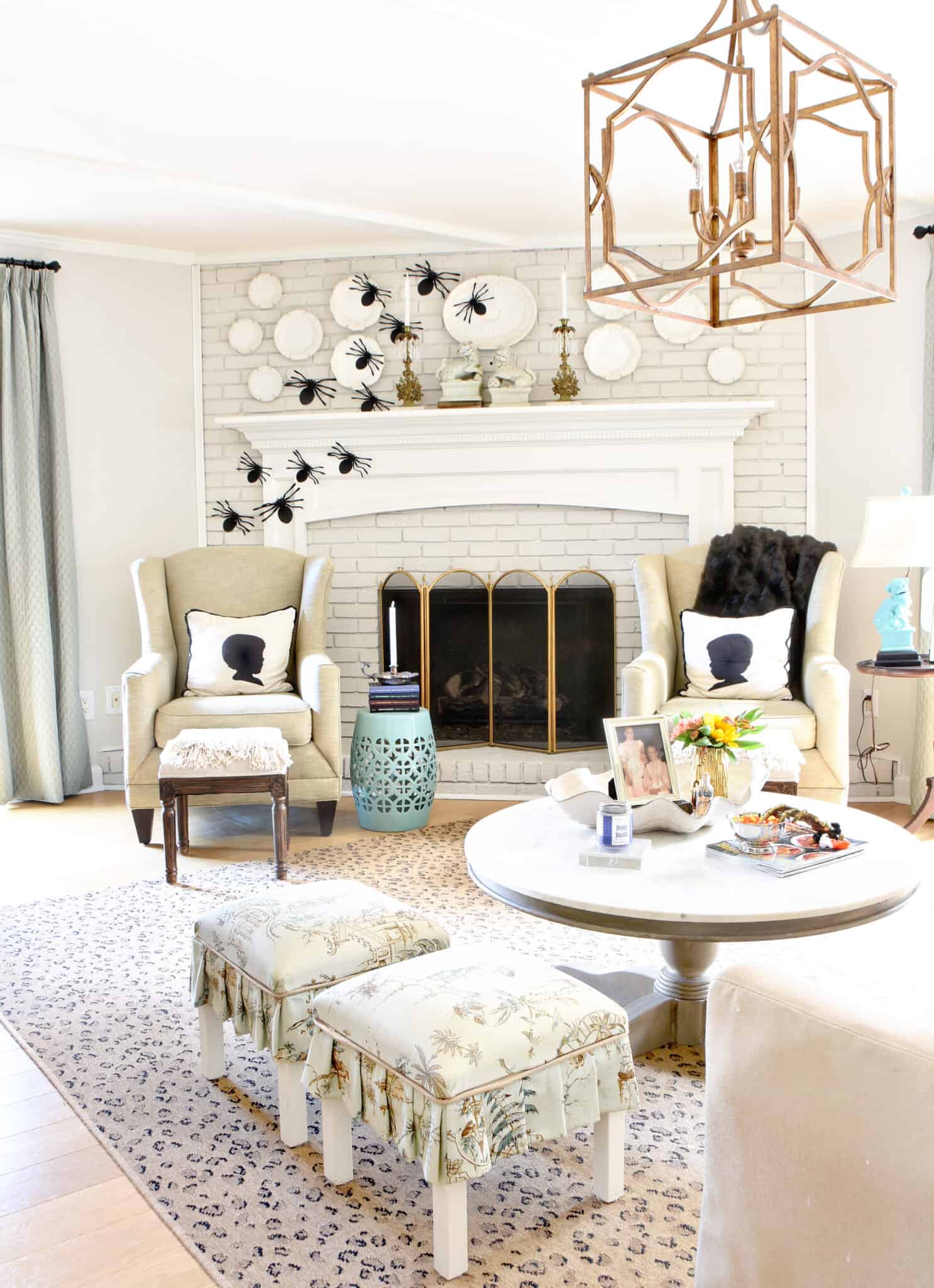 Haunted Halloween Home Tour 2022 {Den} – Dixie Delights