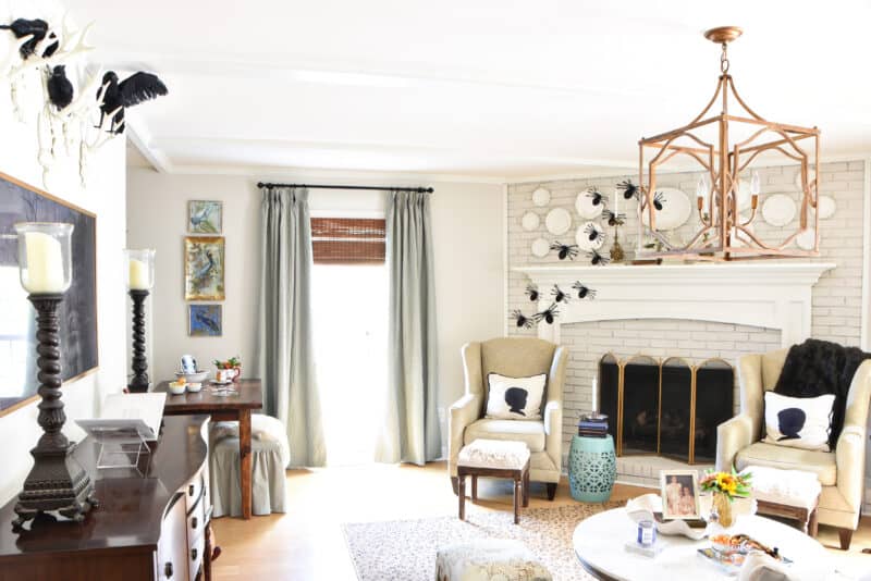 Haunted Halloween Home Tour 2022 {Den} – Dixie Delights