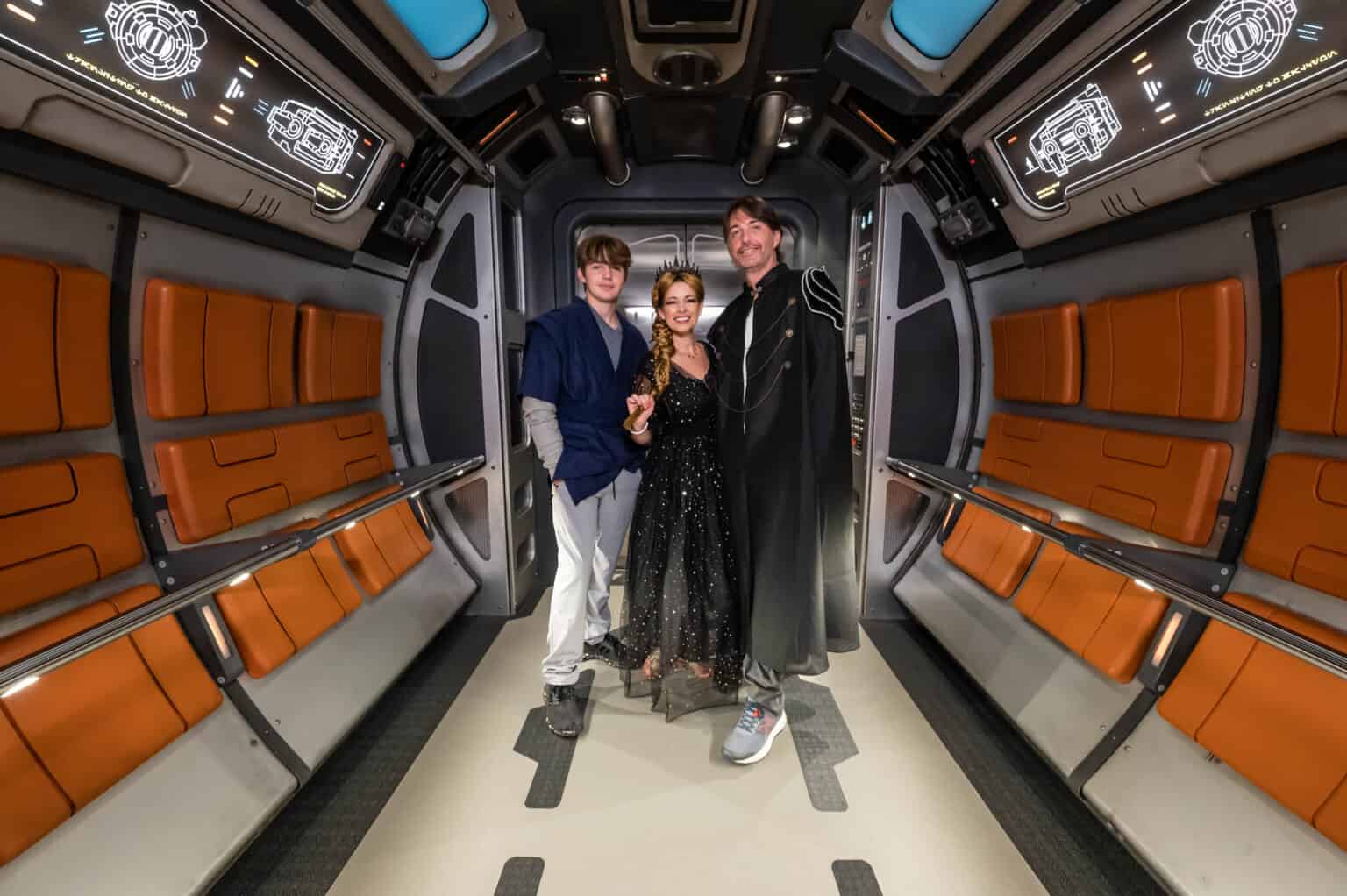 Star Wars Galactic Starcruiser {Family Voyage: Arrival & Day 1 Onboard ...