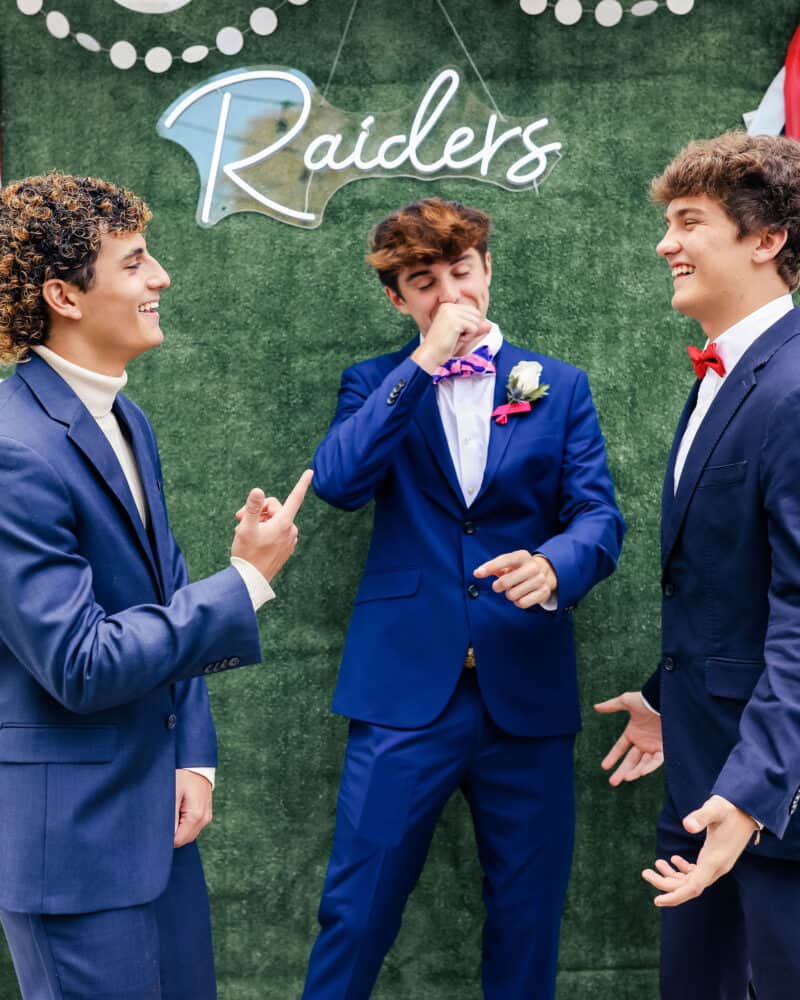 HOCO 2022 {Junior Picture Party} – Dixie Delights