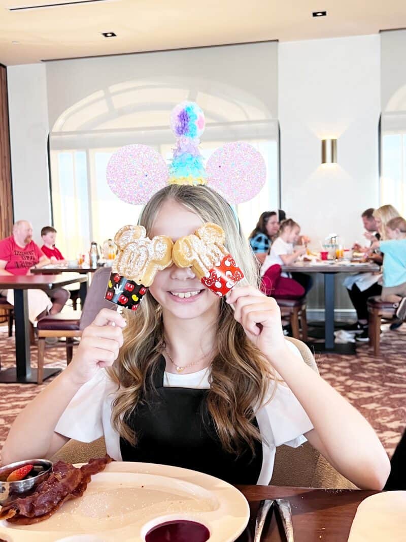 Topolino’s Terrace Breakfast à la Art with Mickey & Friends at Disney’s ...