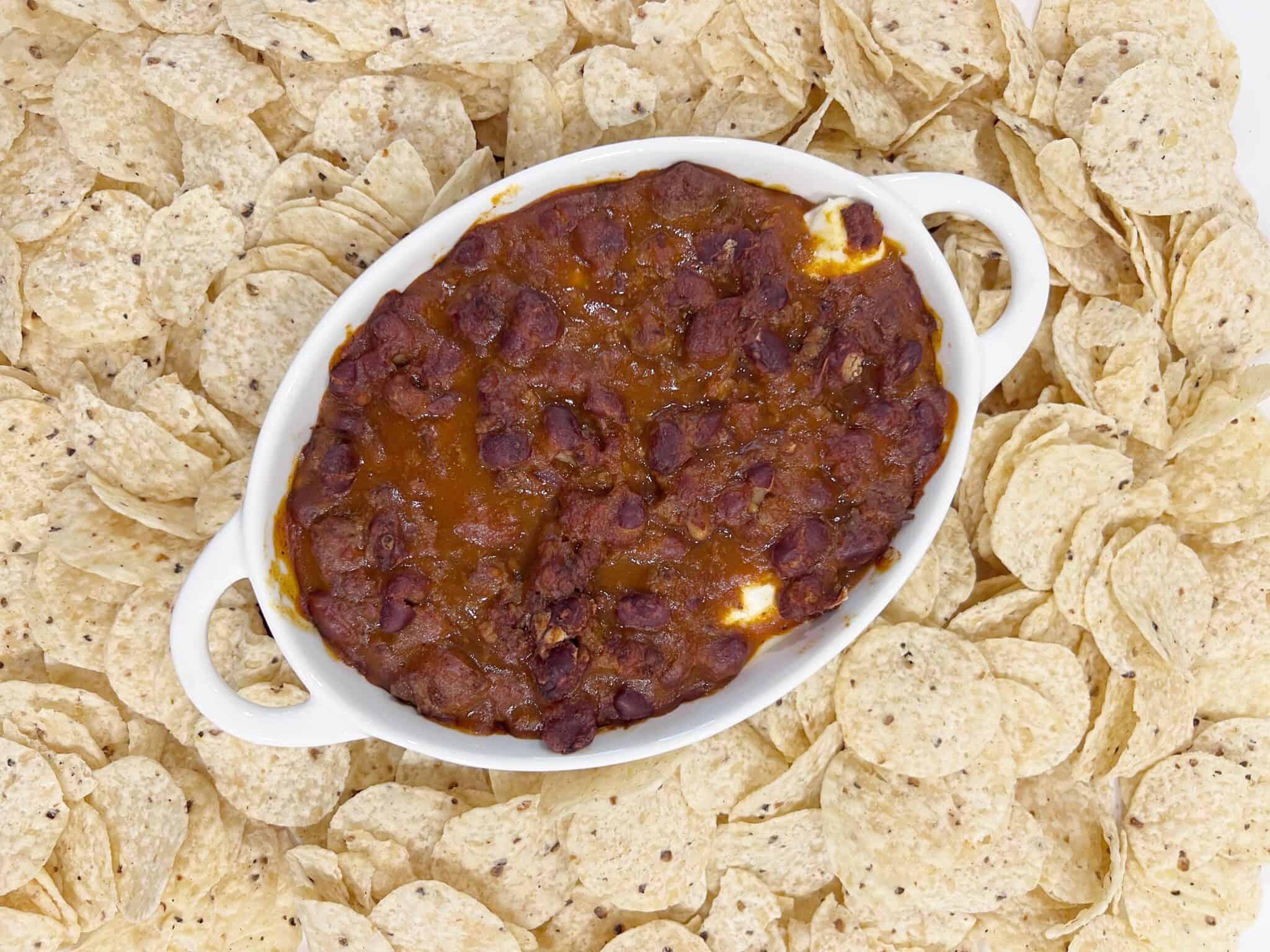 Game Day Snacks {Amanda’s Easy Chili Dip} – Dixie Delights