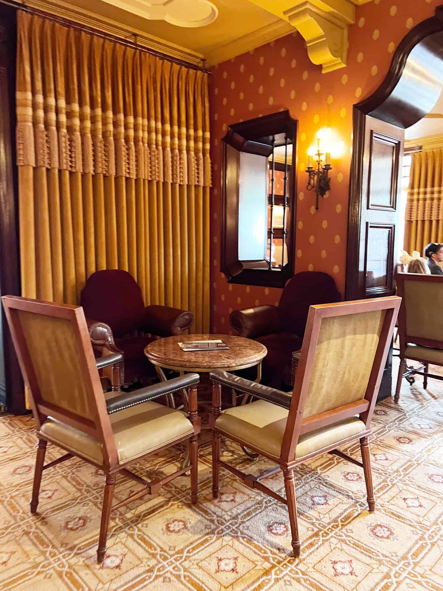 Carthay Circle Restaurant & Lounge at Disney California Adventure Park ...