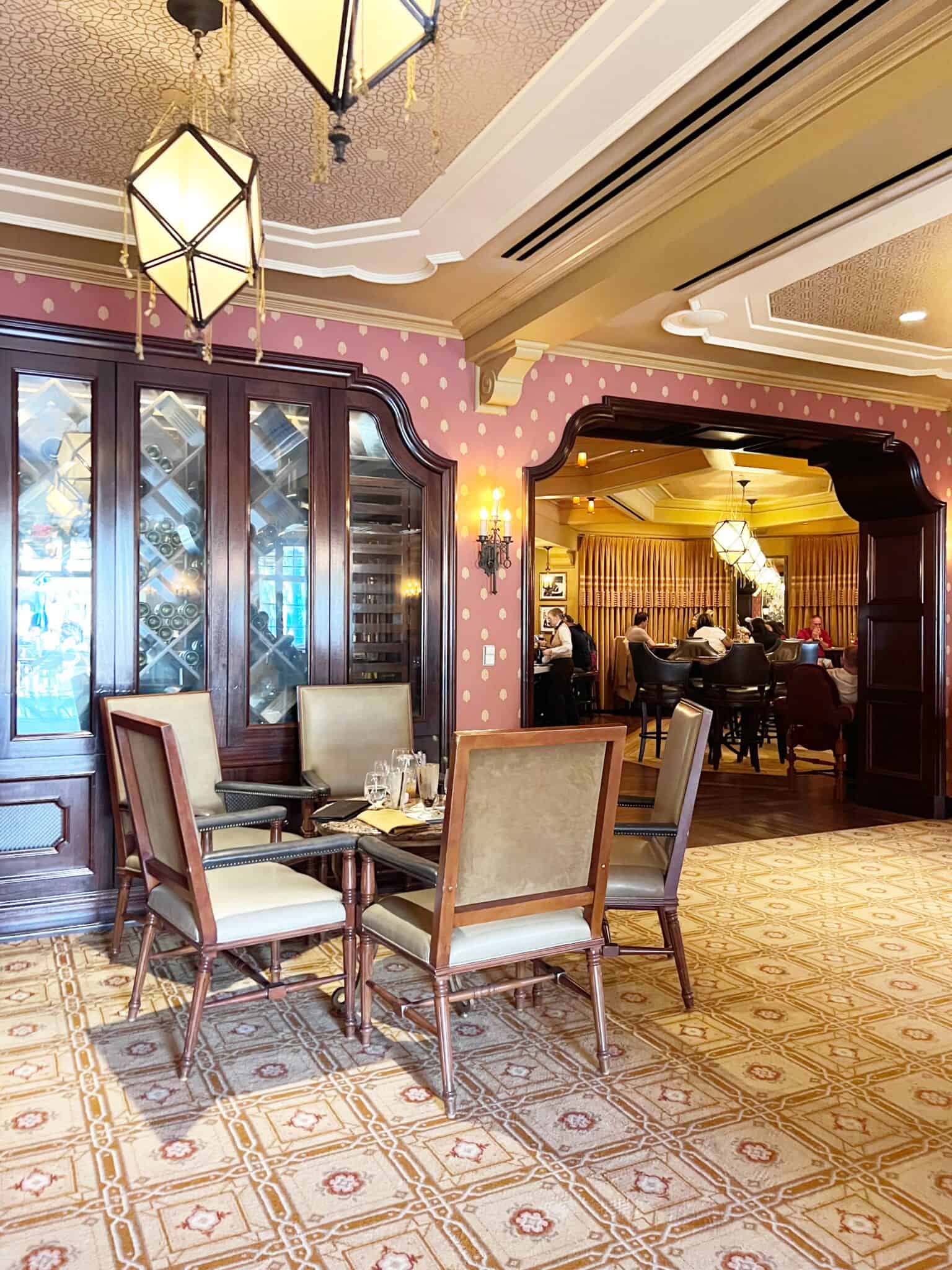 Carthay Circle Restaurant & Lounge at Disney California Adventure Park ...