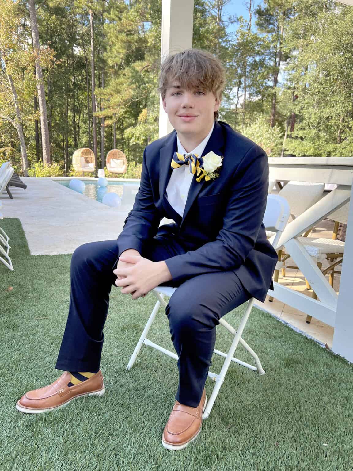 HOCO 2023 {Freshman Photos, Dinner & Dance} – Dixie Delights