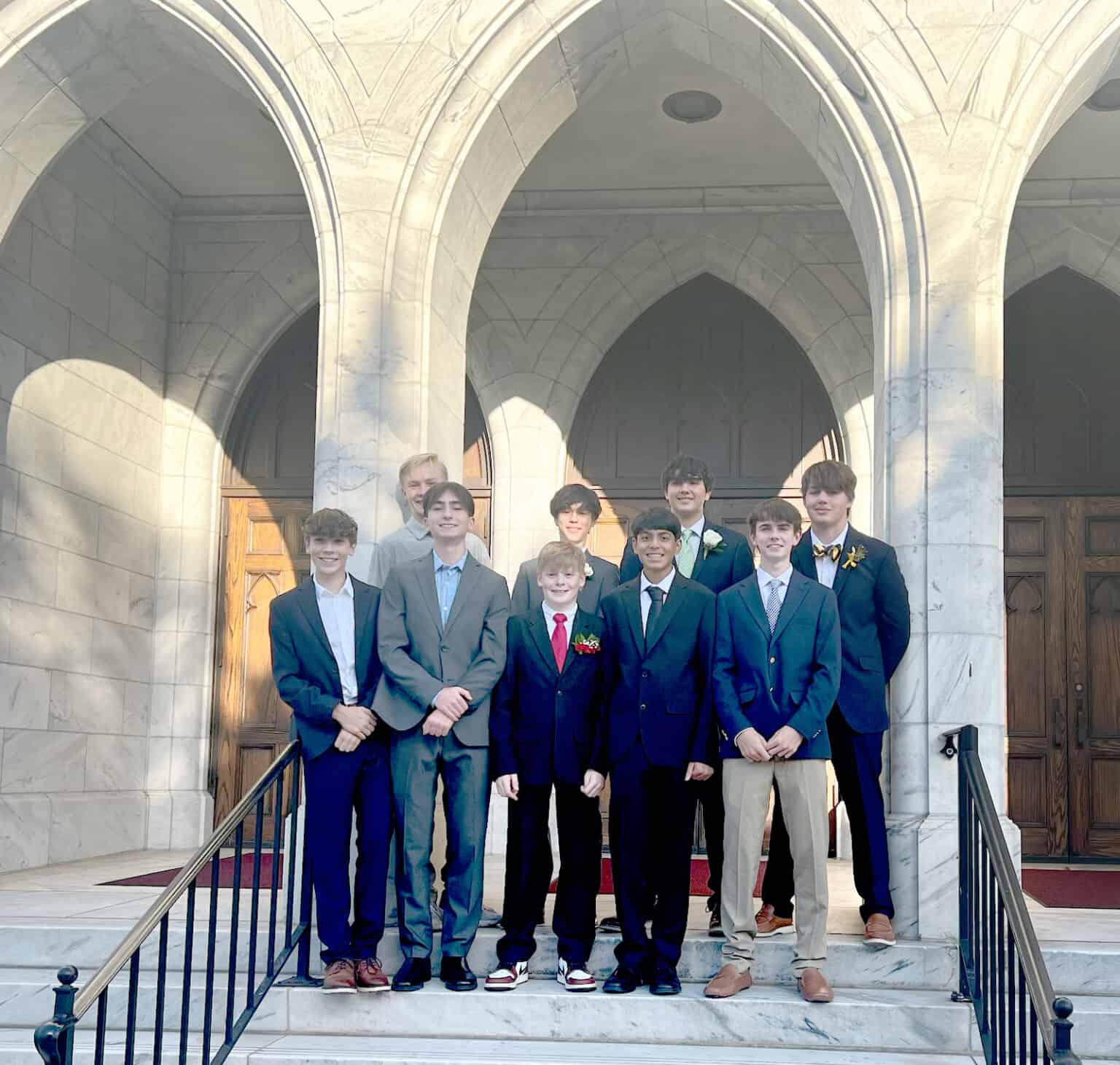 HOCO 2023 {Freshman Photos, Dinner & Dance} – Dixie Delights