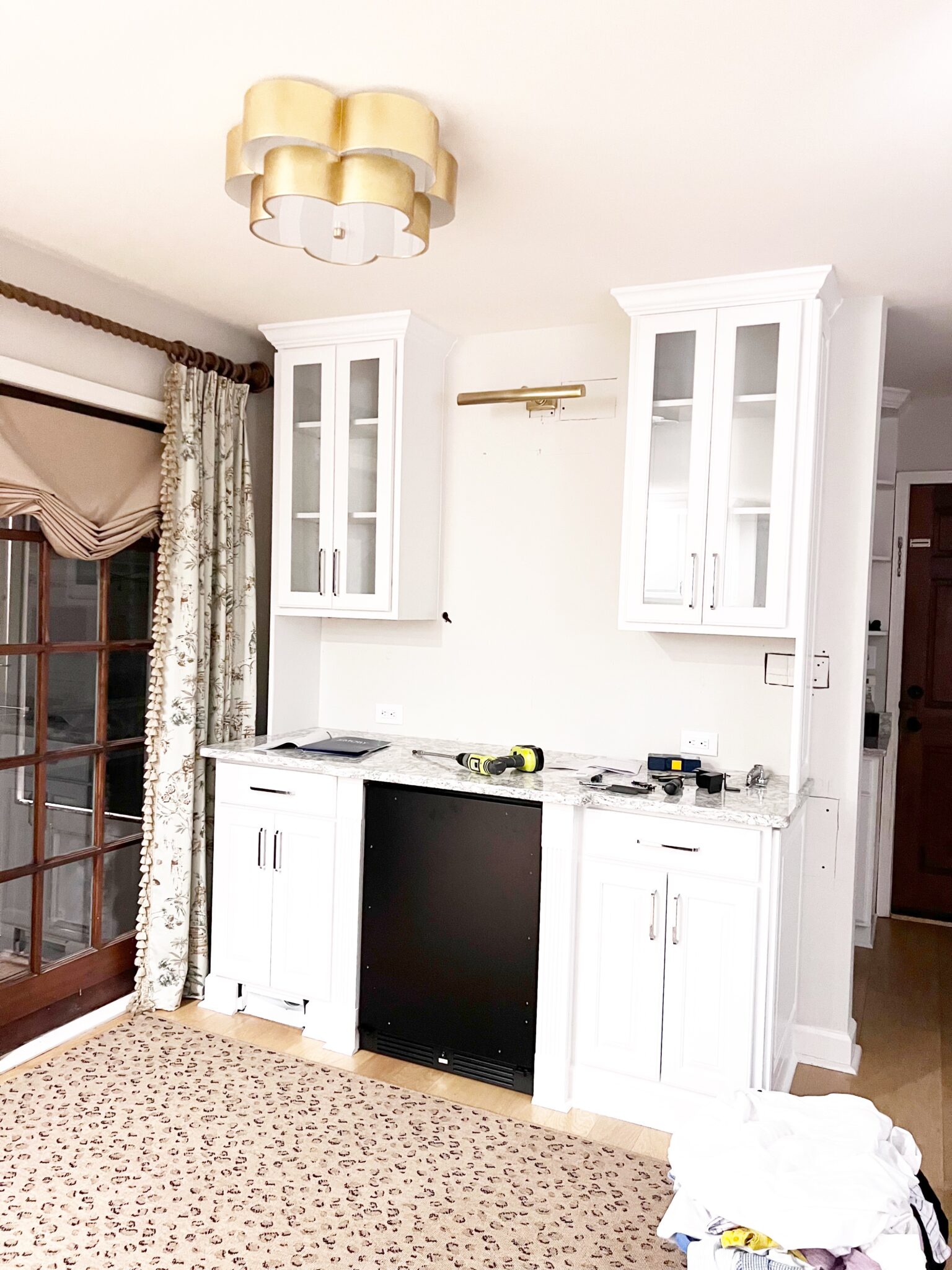 Kitchen Update 2.0 {Electrical Trim Out & Starting to Style} – Dixie ...