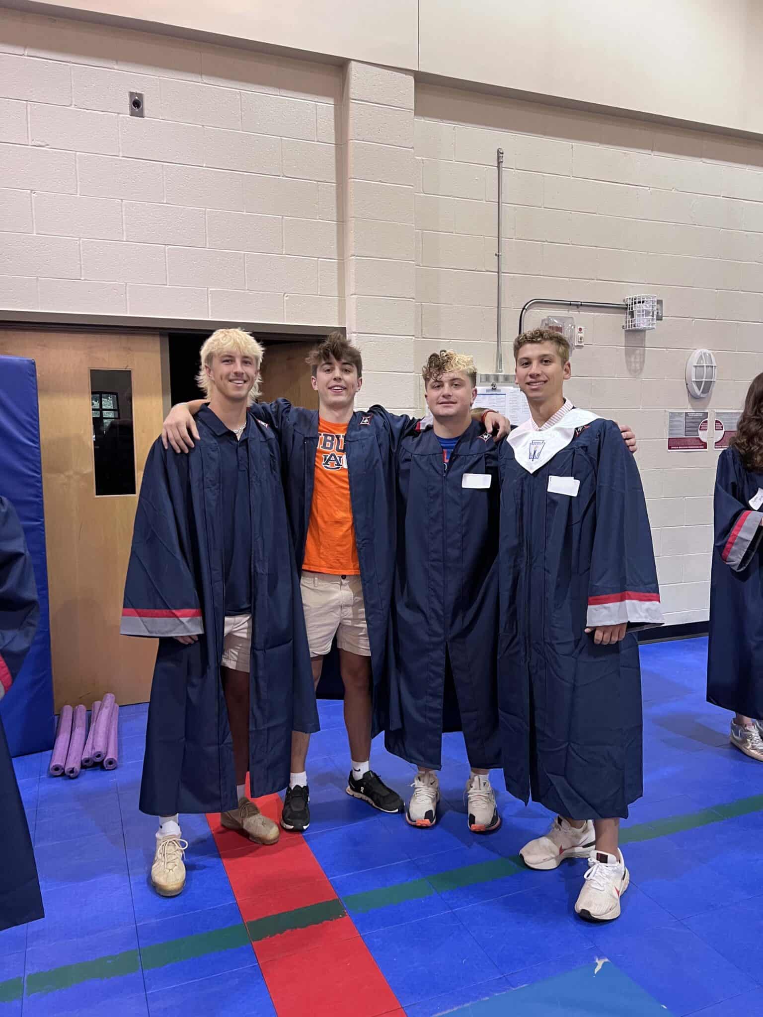 Celebrating the Class of 2024 {Elementary School Senior Walk} – Dixie ...