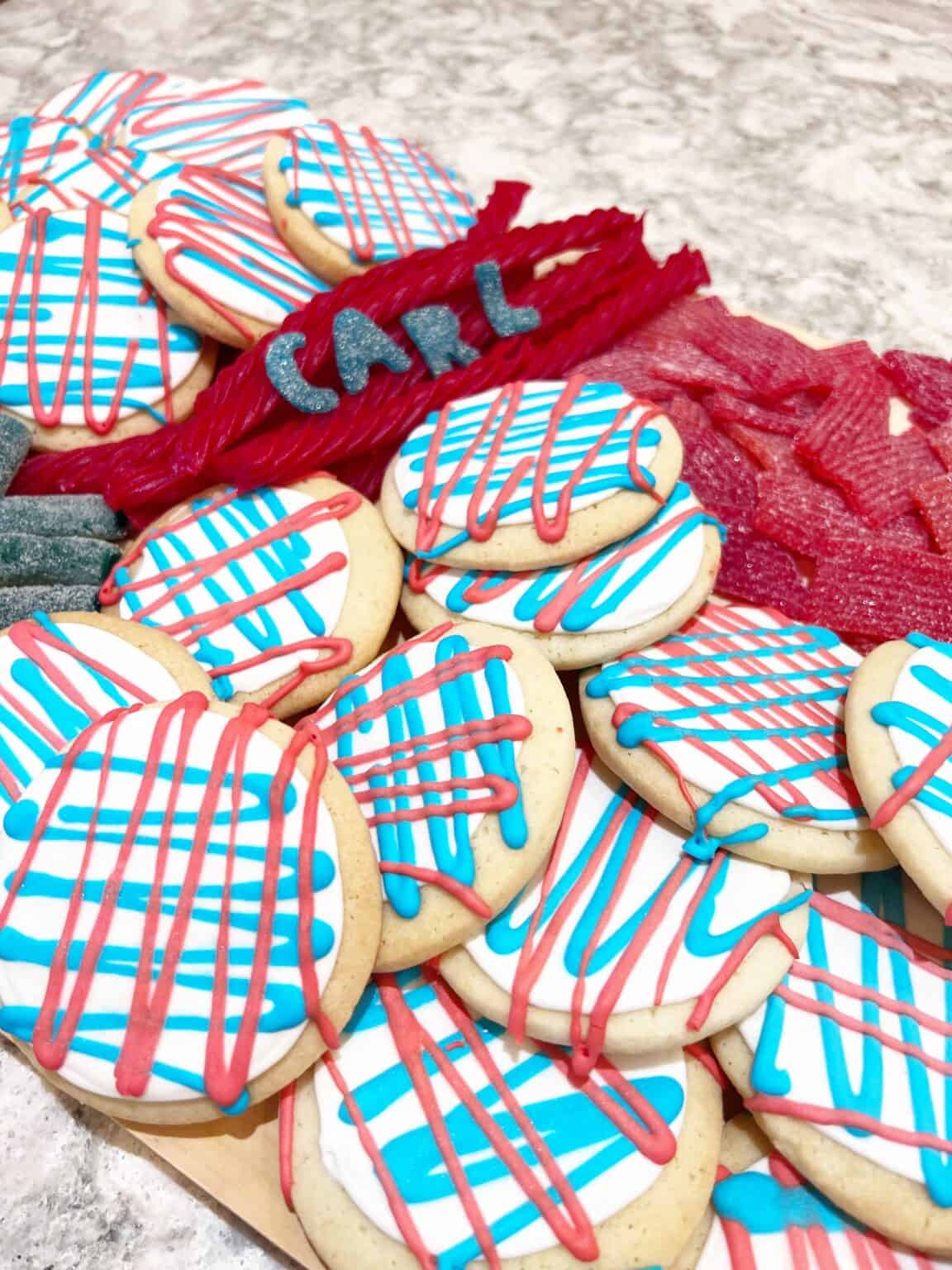 Sunday Sweet {Iced Sugar Cookie Recipe from the Archives} – Dixie Delights