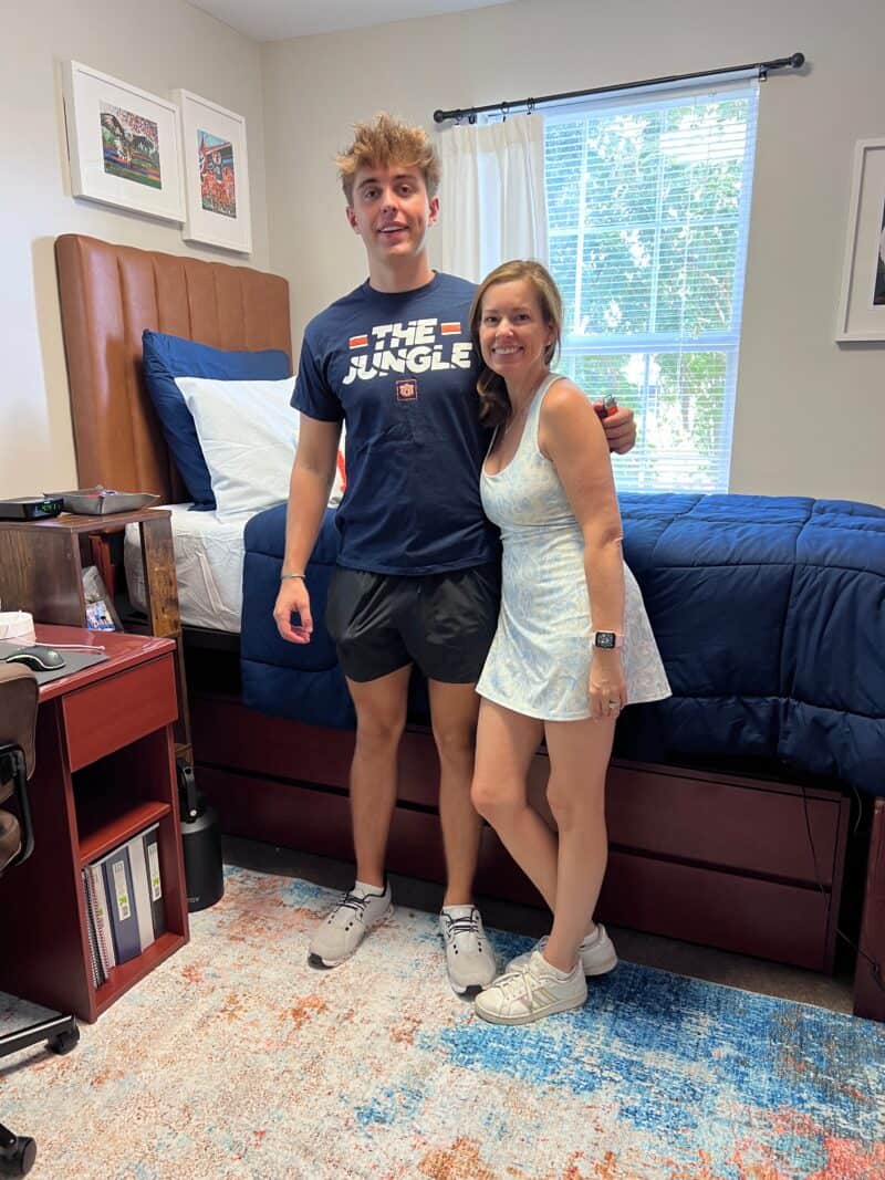 Auburn University {Dorm Bedroom} – Dixie Delights