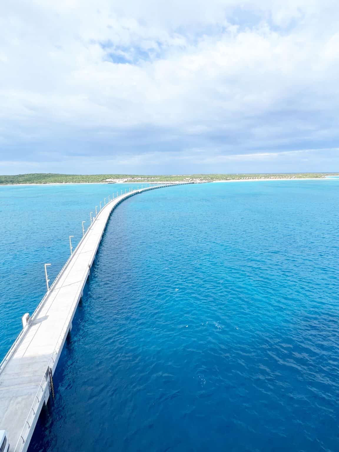 Disney Cruise Line’s Lookout Cay at Lighthouse Point & Cabanas – Dixie ...