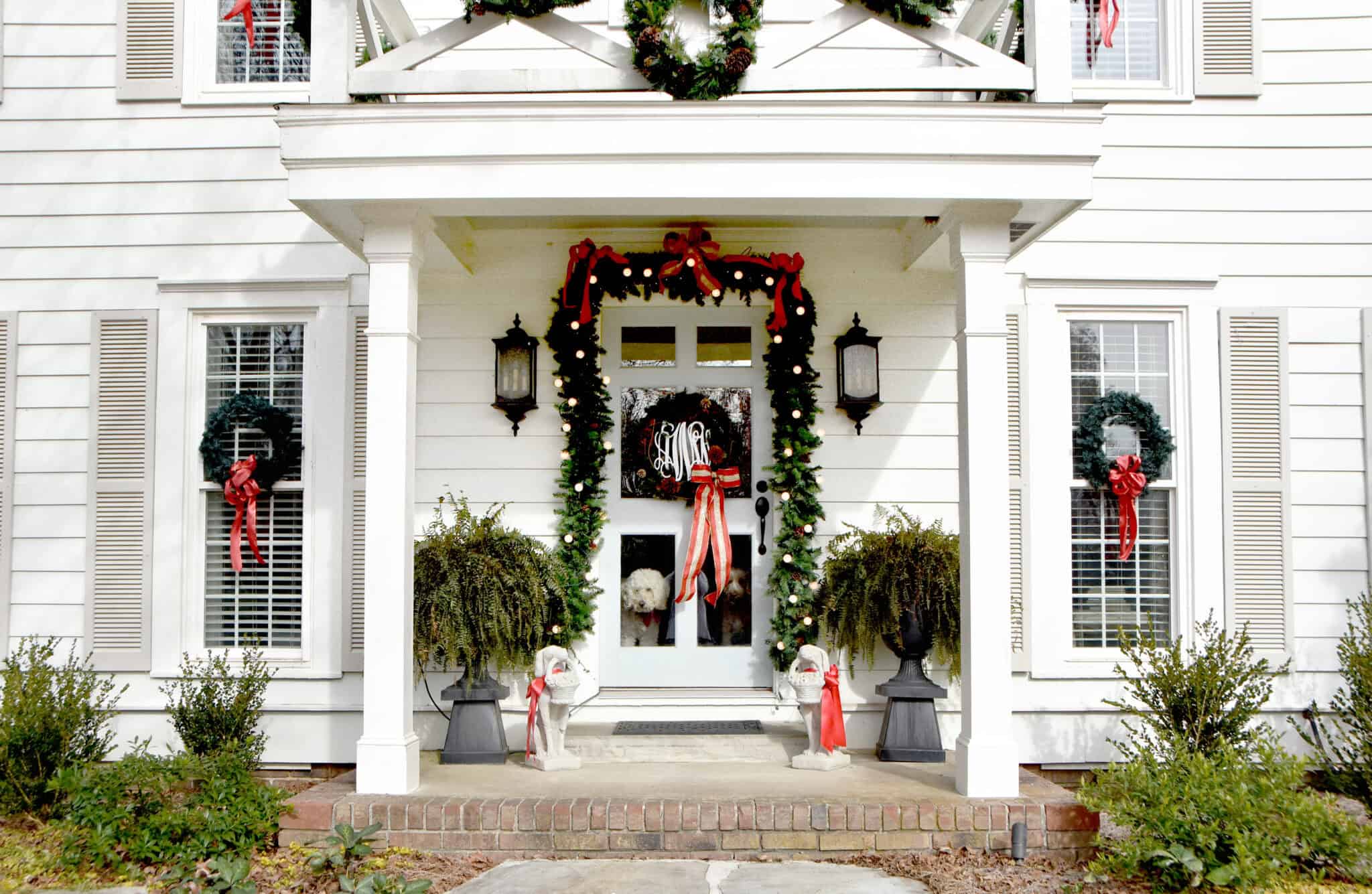 Classic Christmas Home Tour 2024 {Exterior & Entry} – Dixie Delights