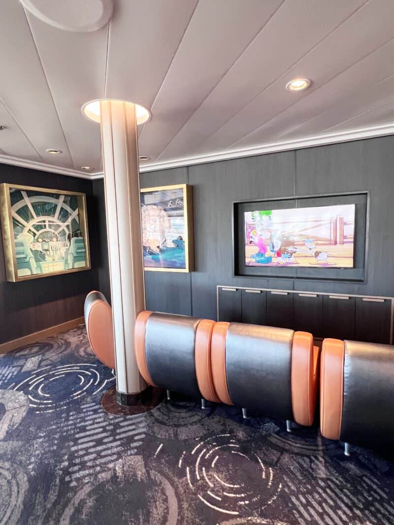 The Disney Treasure {Everything You Need to know about the Spectacular ...