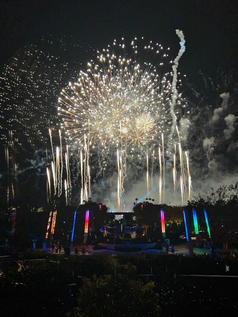 GEO-82 Fireworks Experience in EPCOT – Dixie Delights