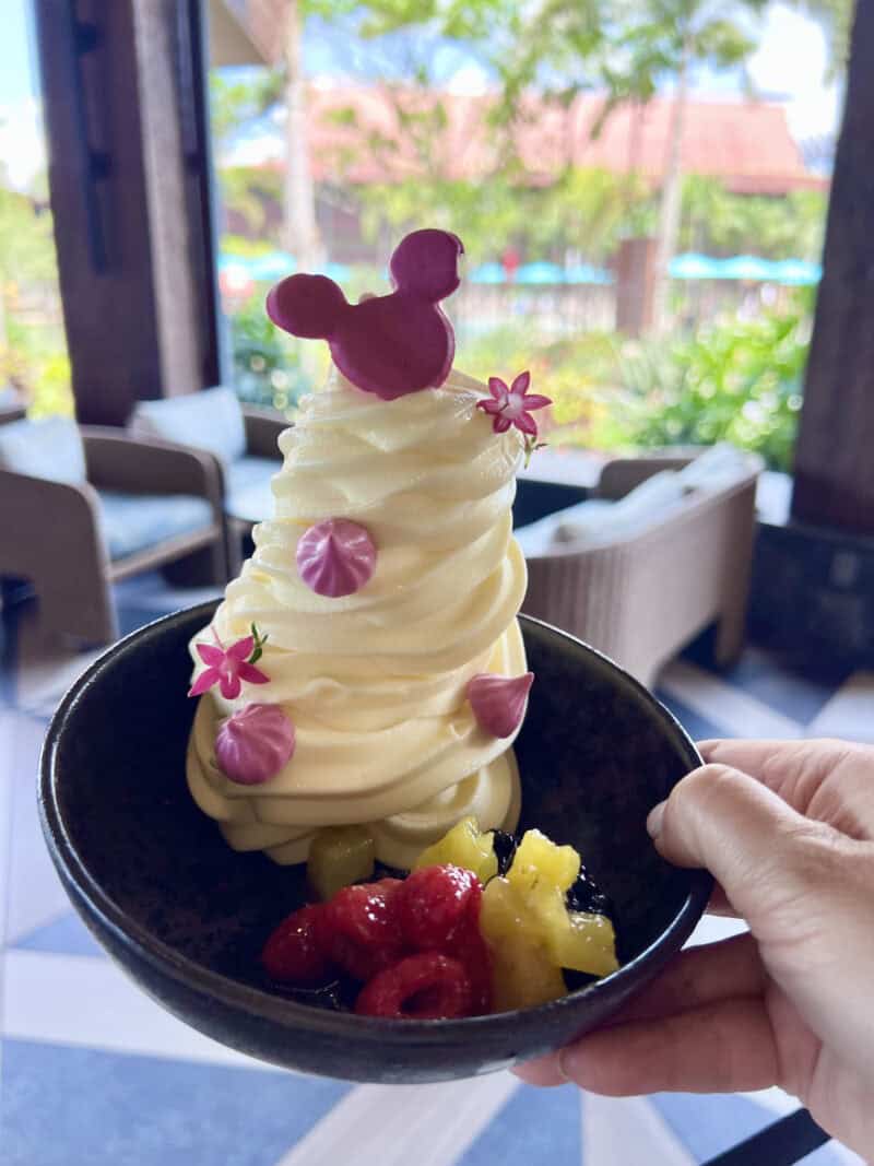 Wailulu Bar & Grill at Disney’s Polynesian Resort – Dixie Delights